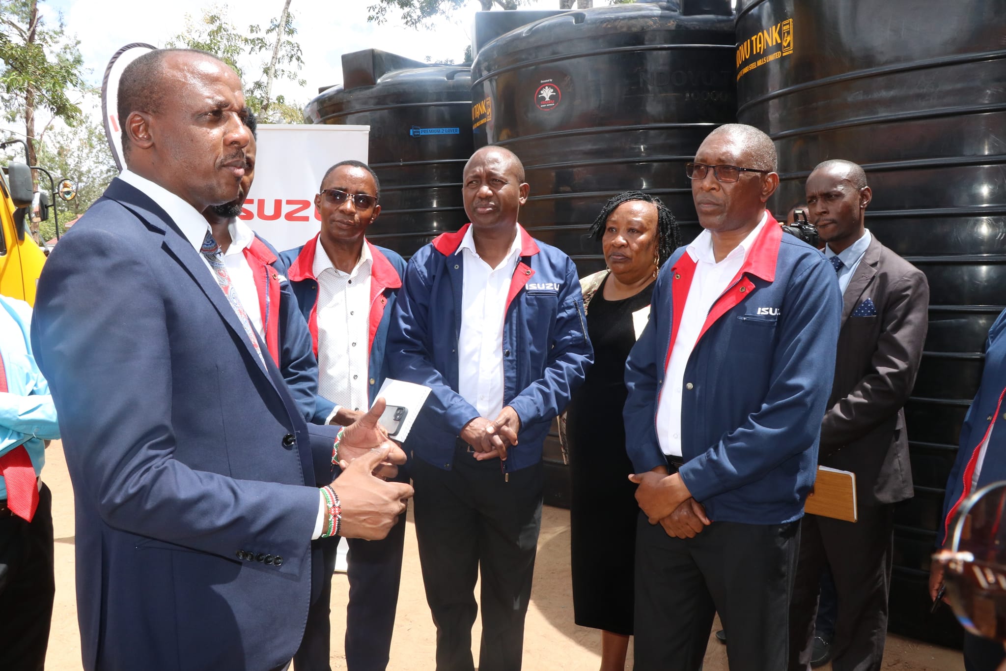 Isuzu Donates Water Tanks to Makueni Schools. - Government of Makueni ...