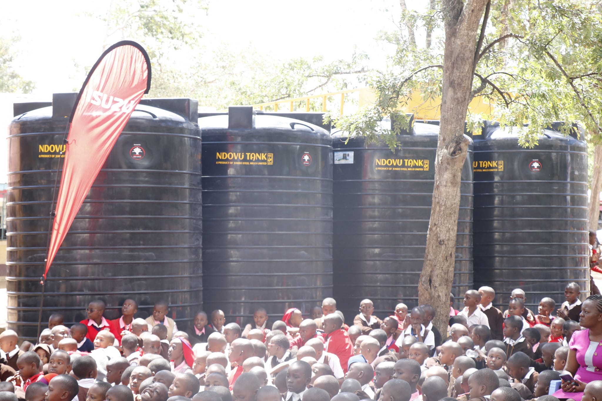 Isuzu Donates Water Tanks to Makueni Schools. - Government of Makueni ...