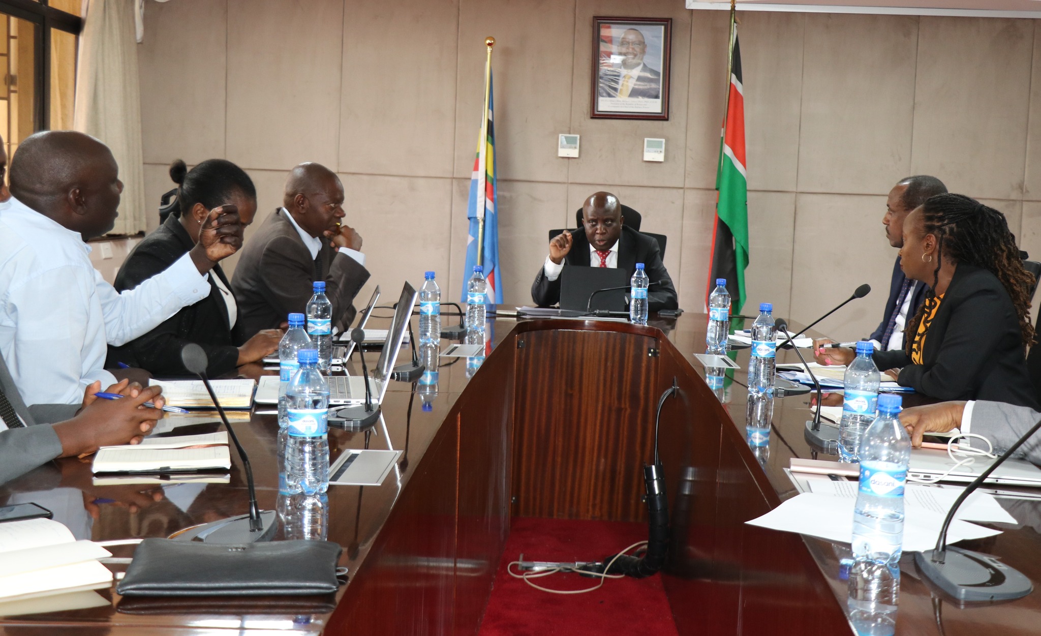 Governor Mutula Meets ICT PS, roots for ease network connectivity ...