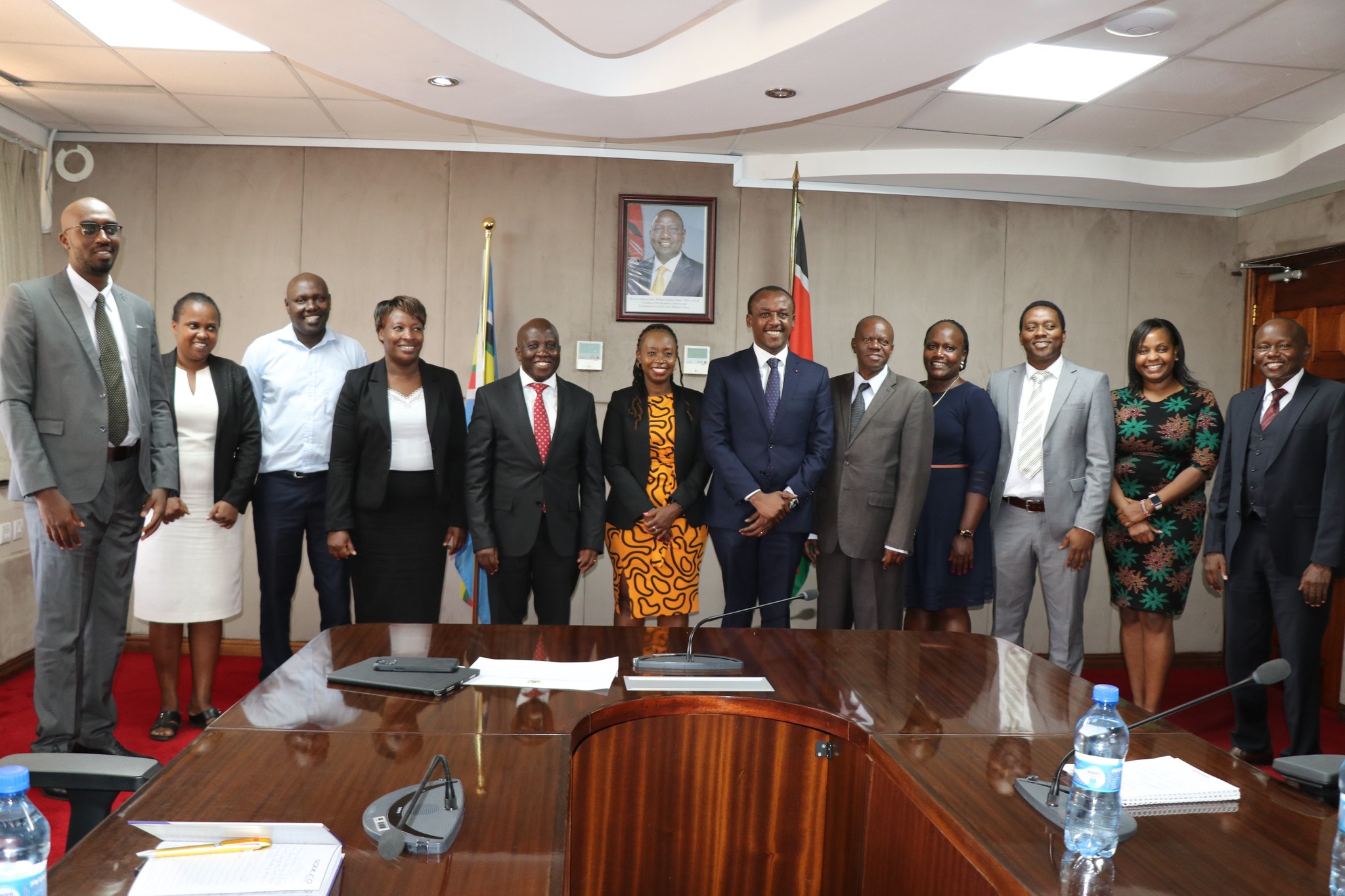 Governor Mutula Meets ICT PS, roots for ease network connectivity ...