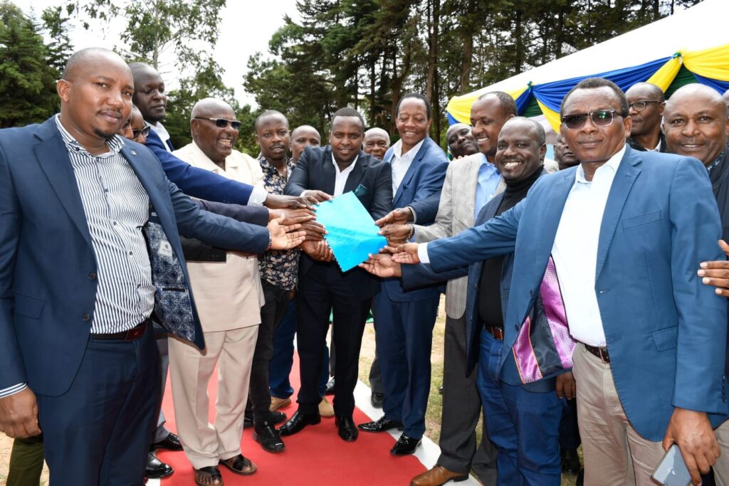 H.E Governor Mutula Kilonzo Jr Holds A Public Engagement Meeting With ...