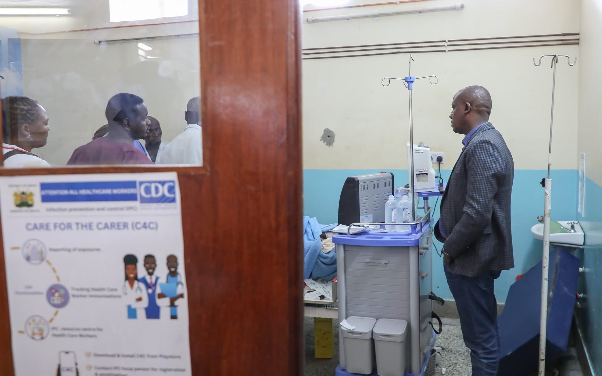 GOVERNOR MUTULA KILONZO JR VISITS 6 MBOONI ACCIDENT SURVIVORS IN ...