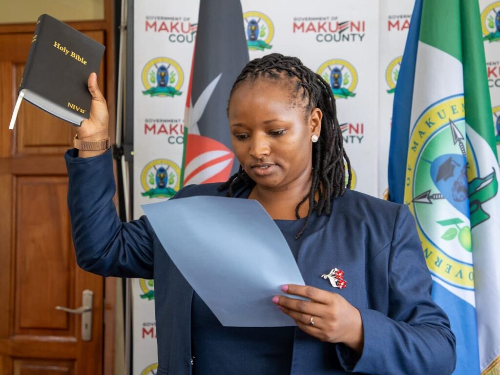 FELISTUS KAMENE MUTUNE TAKES OATH OF OFFICE AS THE NEW CHIEF OFFICER ...