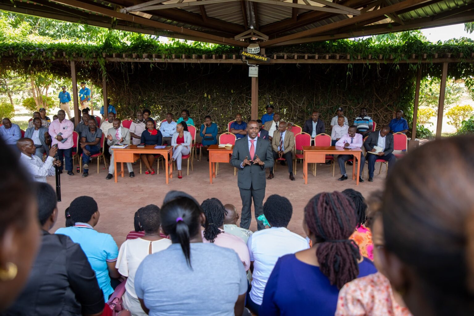 GOVERNOR MUTULA KILONZO JR LEADS A PUBLIC PARTICIPATION FORUM FOR ...