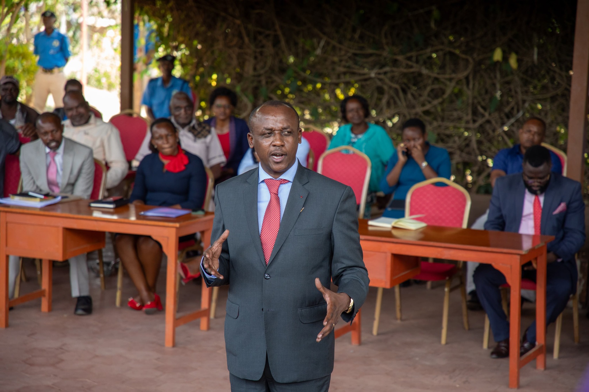 GOVERNOR MUTULA KILONZO JR LEADS A PUBLIC PARTICIPATION FORUM FOR ...