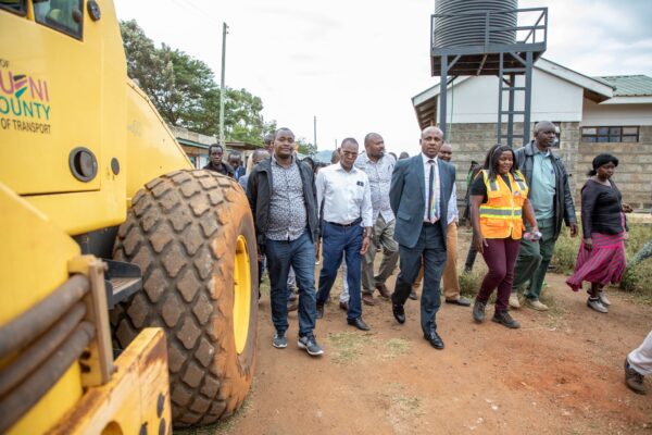 GOVERNOR MUTULA KILONZO JR ON WEDNESDAY INSPECTED ONGOING CONSTRUCTION ...