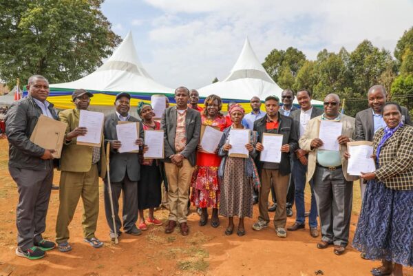 GOVERNOR MUTULA ISSUES 179 ALLOTMENT LETTERS TO KIKIMA PLOT OWNERS ...