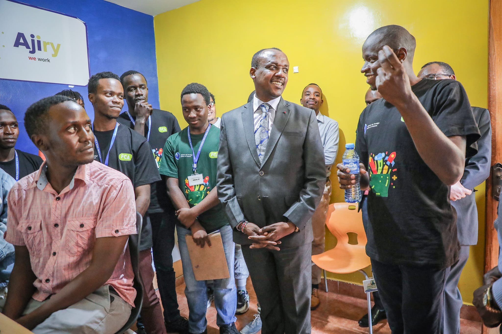 MAKUENI GOVERNOR, MUTULA KILONZO JNR HOSTS YOUTHS FROM NAIROBI AT THE ...