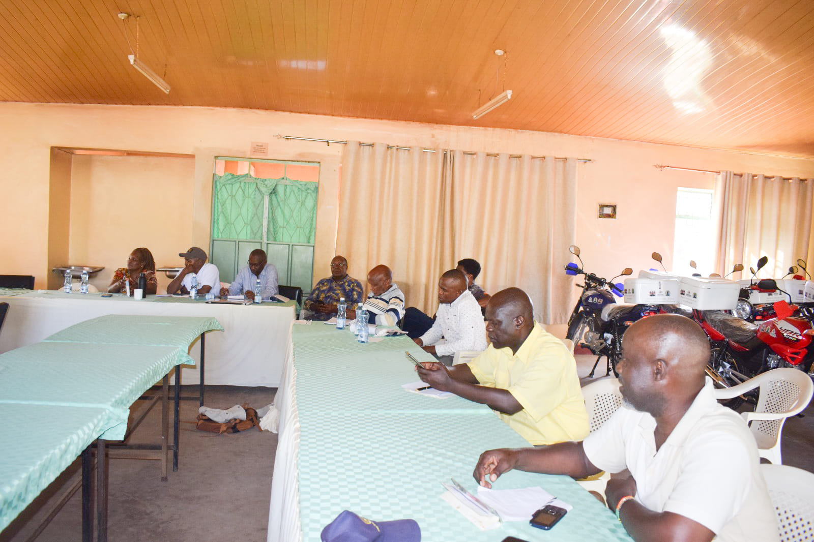 MANGO FARMERS AND BUYERS MEET TO PLAN FOR MARKETING SEASON - Government ...