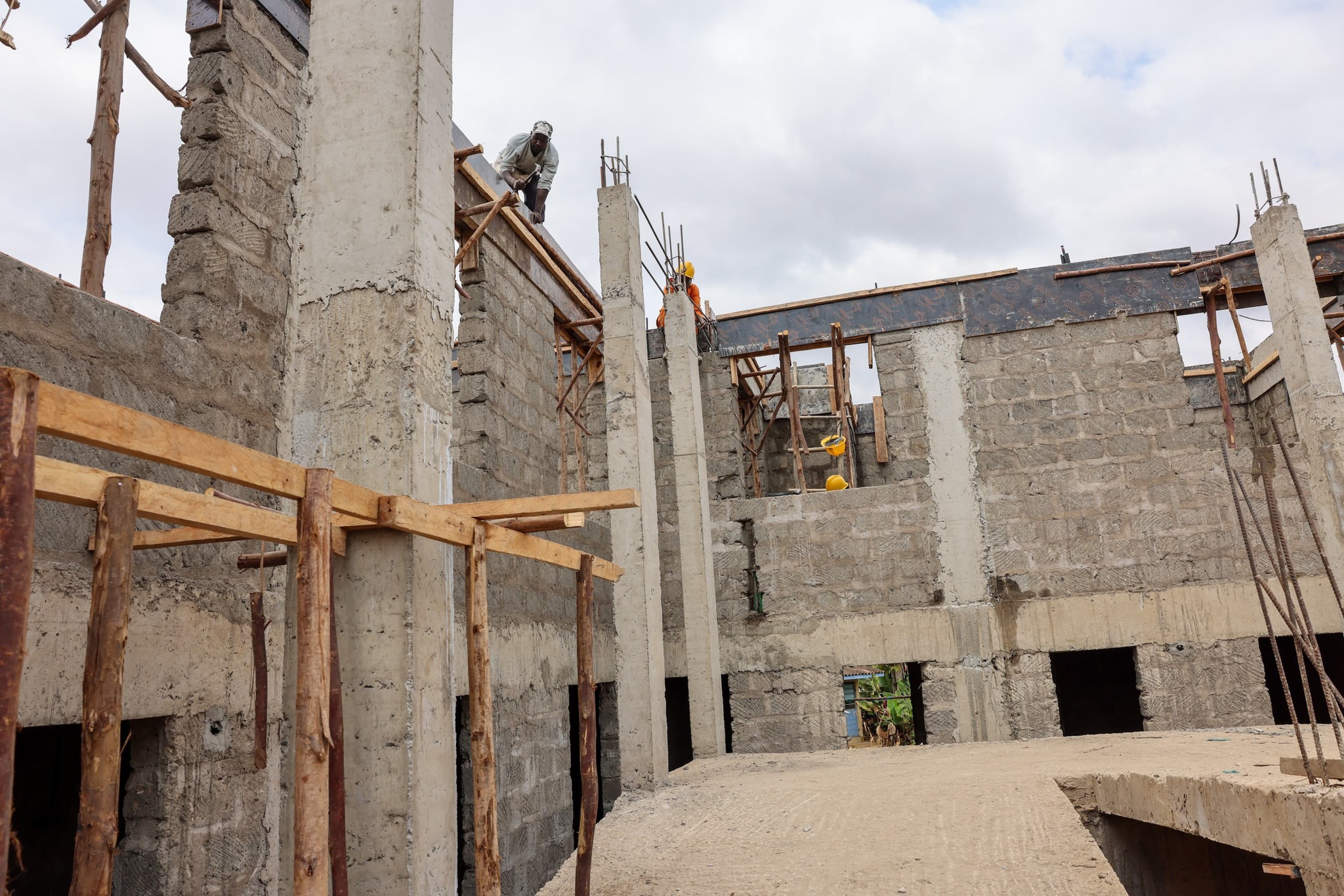 FIRST LADY VISITS SULTAN HAMUD HOSPITAL TO REVIEW MATERNITY WING ...